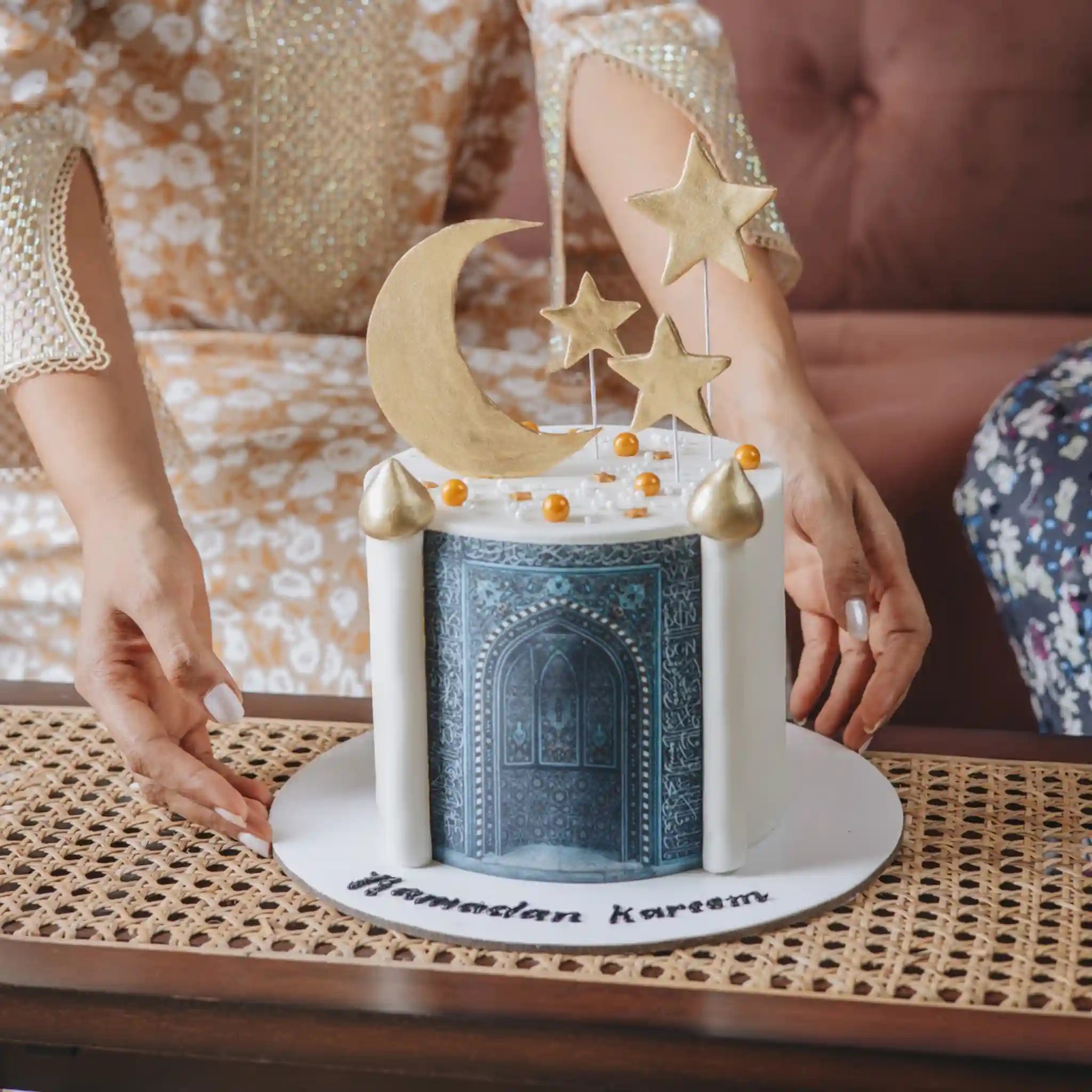 Mosque Doors Ramadan Cakes: Perfect Treat for Iftar Events